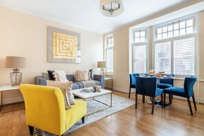 Apartamento Cidade, Vista para a cidade | 3 quartos, ferro/tábua de engomar, Wi-fi grátis 
