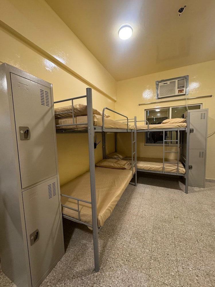 Brand New Boys Hostel In Deira Dubai - Dubai