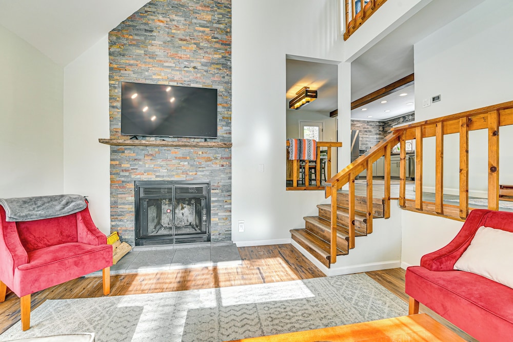 Ski, Hike & Golf: Pet-friendly Windham Retreat - Windham, NY