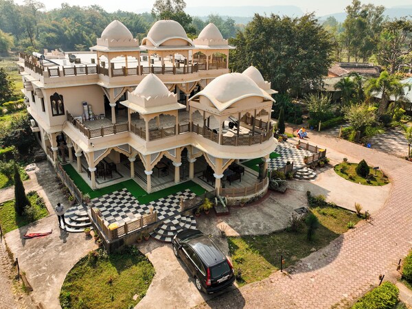 Royal Jungle Kothi - Bandhavgarh National Park