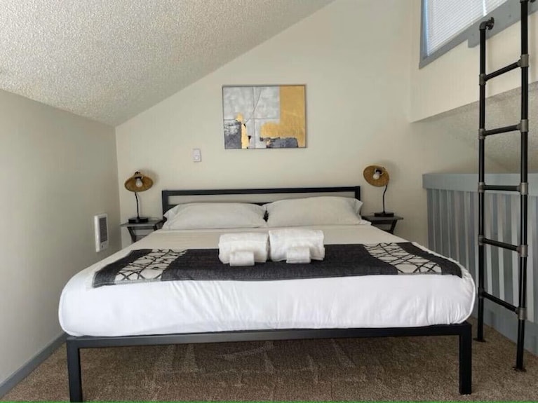 Bright Star Lofts Unit 4, 1bd1ba - コロンビア・フォールズ, MT