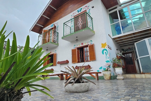 Fachada da propriedade