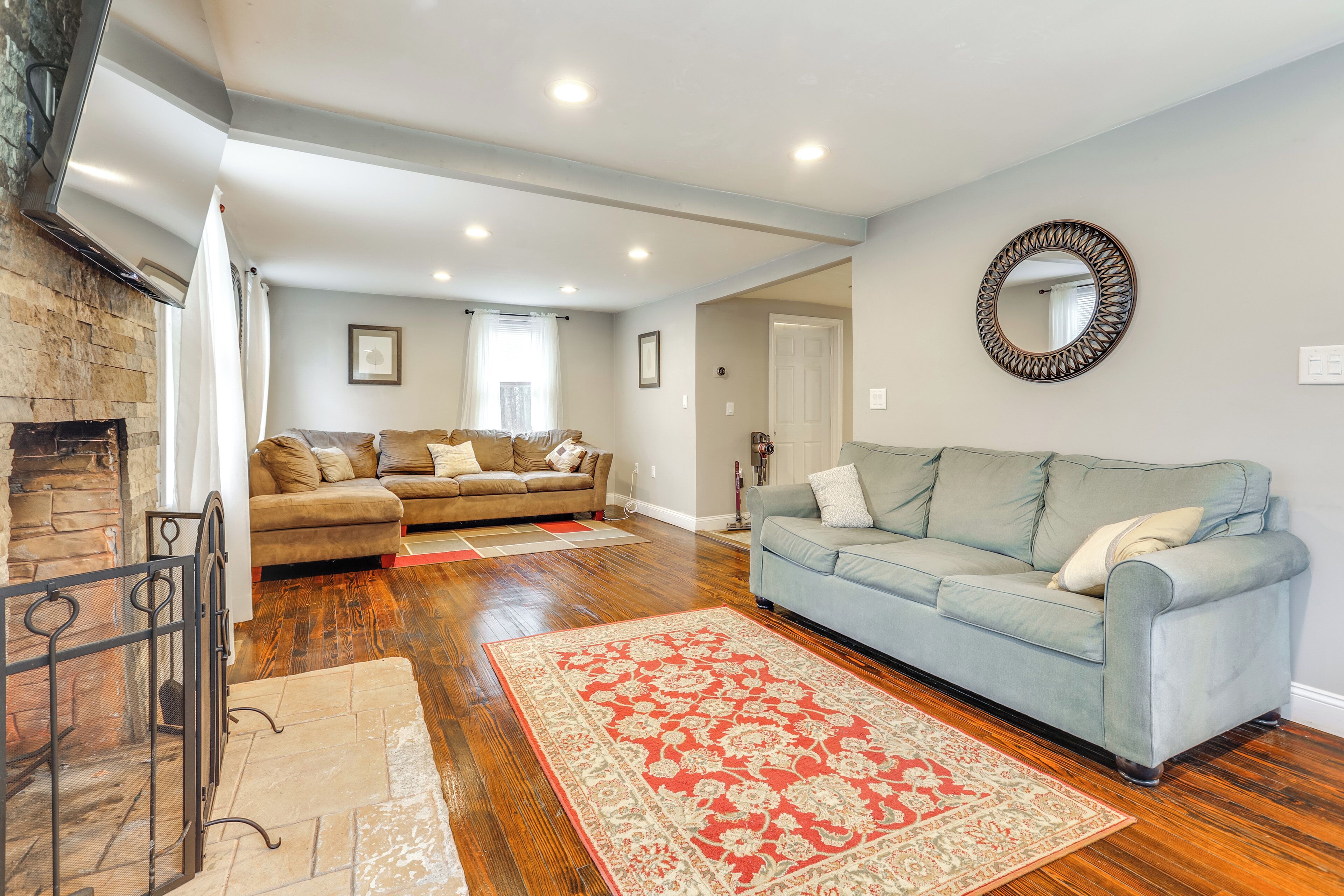 2 Mi To Gillette Stadium: Foxborough Retreat! - Foxborough, MA