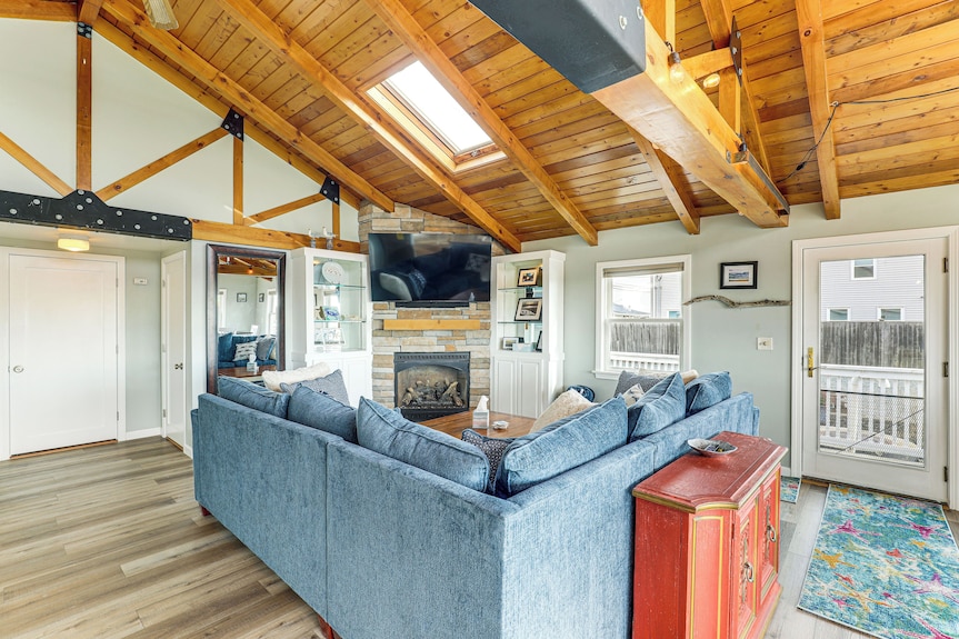 Walk To Beach: Water-view Seabrook Sanctuary - Newburyport, MA