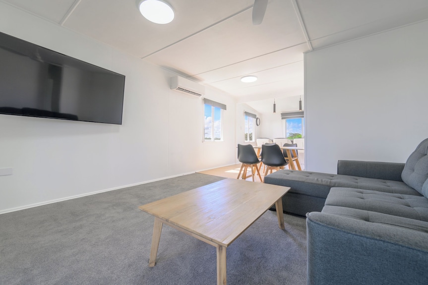 Fully Renovated Home, Close To Parks, River & Beach - 格拉德斯通