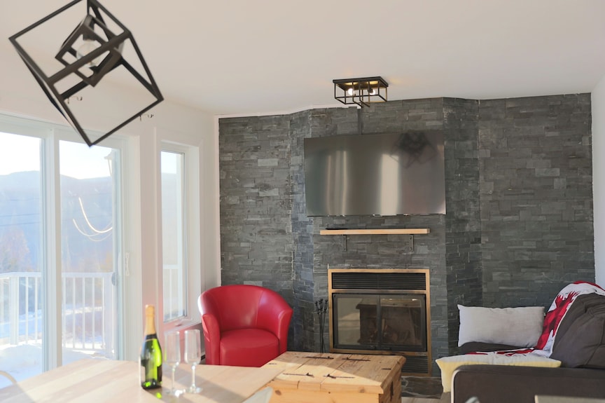 Le Rassembleur Spa & Salle De Jeu - Charlevoix