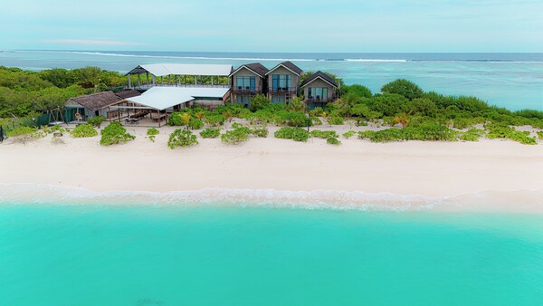 Araaik Beach Village - Maldivas