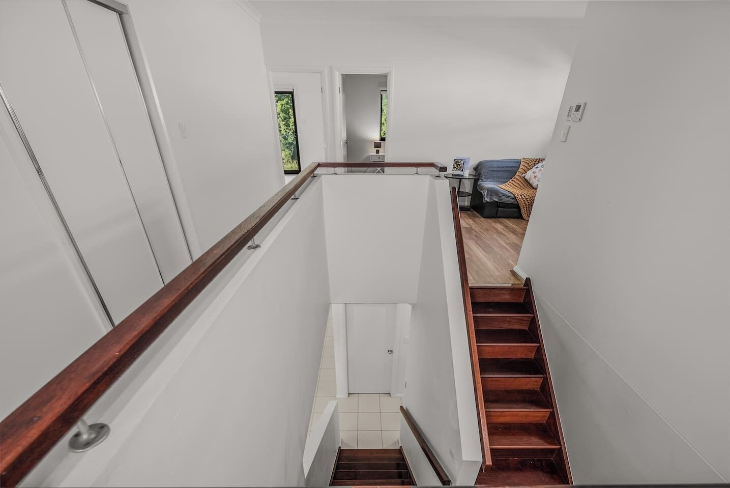 Scenic 5-bed Riverview Classic & Relaxing Escape - Jacobs Well