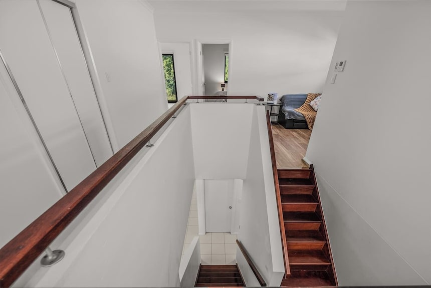 Scenic 5-bed Riverview Classic & Relaxing Escape - Jacobs Well