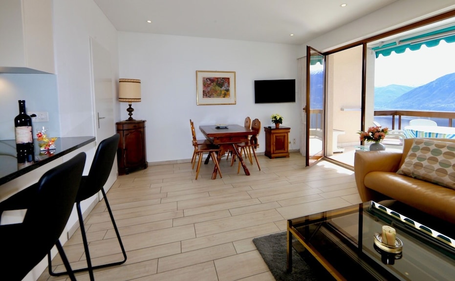 Corner Apartment On The 3rd Floor For 1-3 Persons. - Locarno