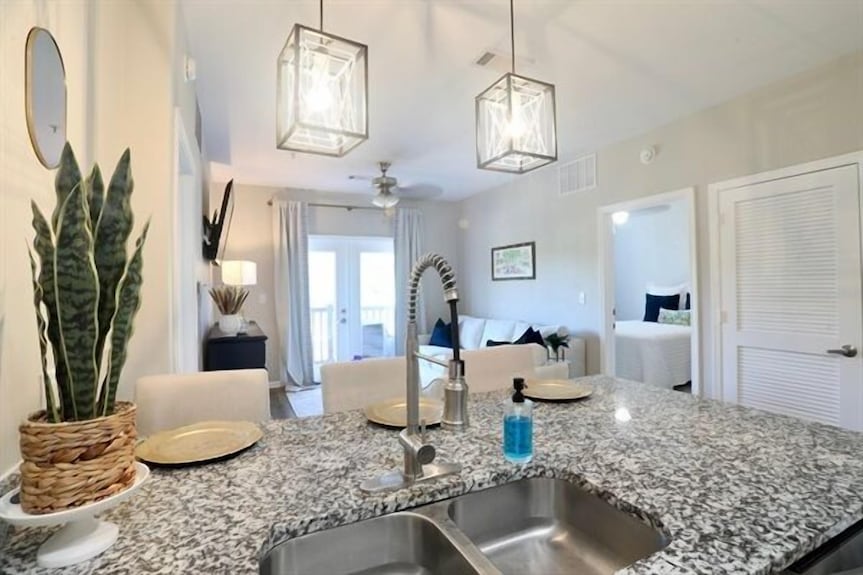 Chic Oxford Condo Getaway With 2 Suites! - Sardis Lake, MS