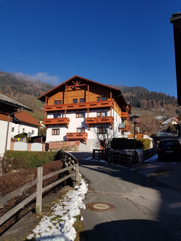Cozy Apartment Near Murkarspitze - Bad Kleinkirchheim