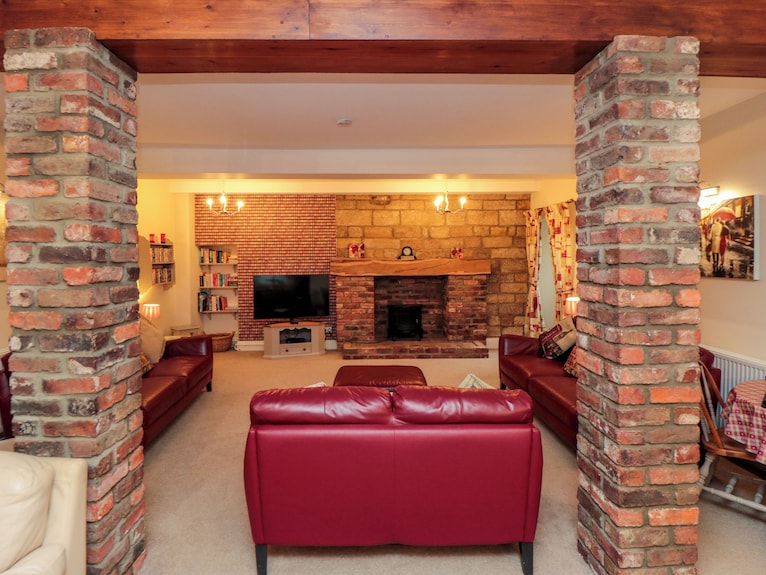 The Old Post Office, Family Friendly, With A Garden In Rosedale Abbey - Helmsley