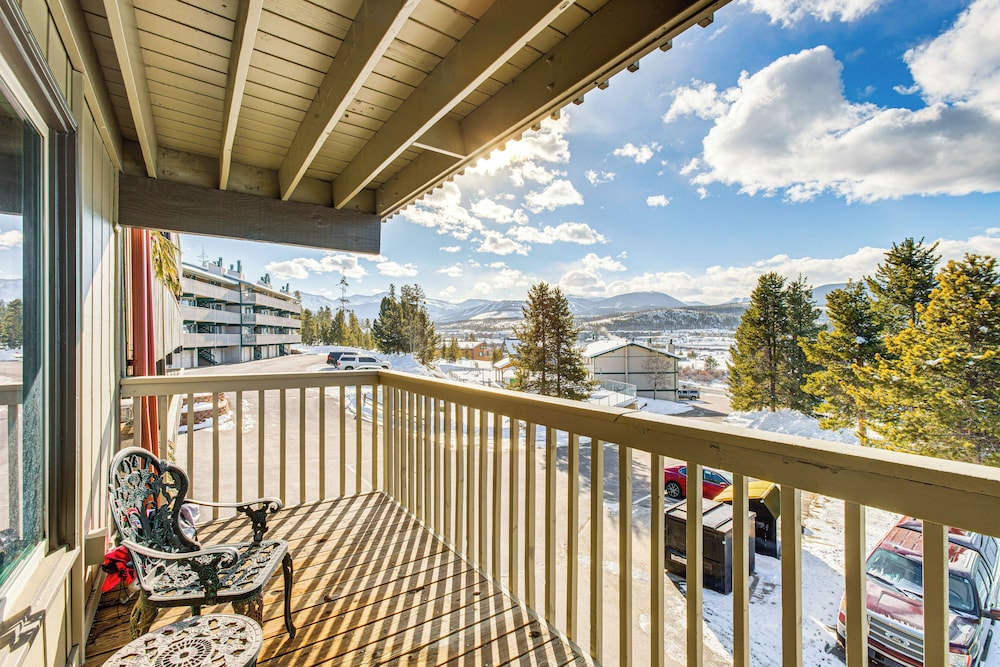 5 Mi To Winter Park Resort: Unit W/ Pool & Hot Tub - Winter Park, CO