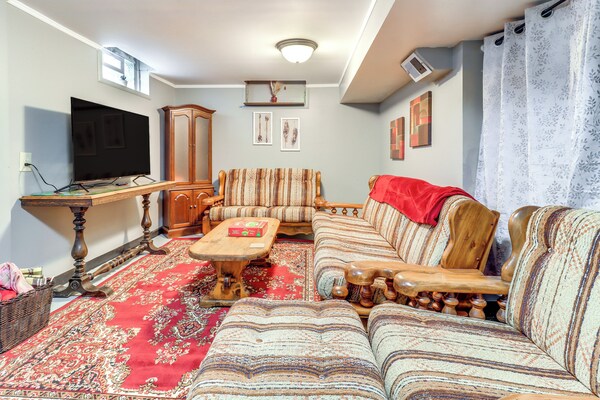 Walk To Adrian College: Family Home In Michigan - Riga, MI
