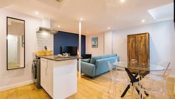 Estúdio família | Área de estar | Smart TV