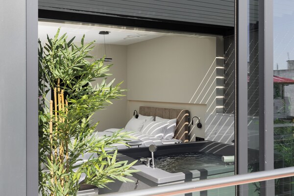 Ophelia Suites By Halu! - Thessalonique