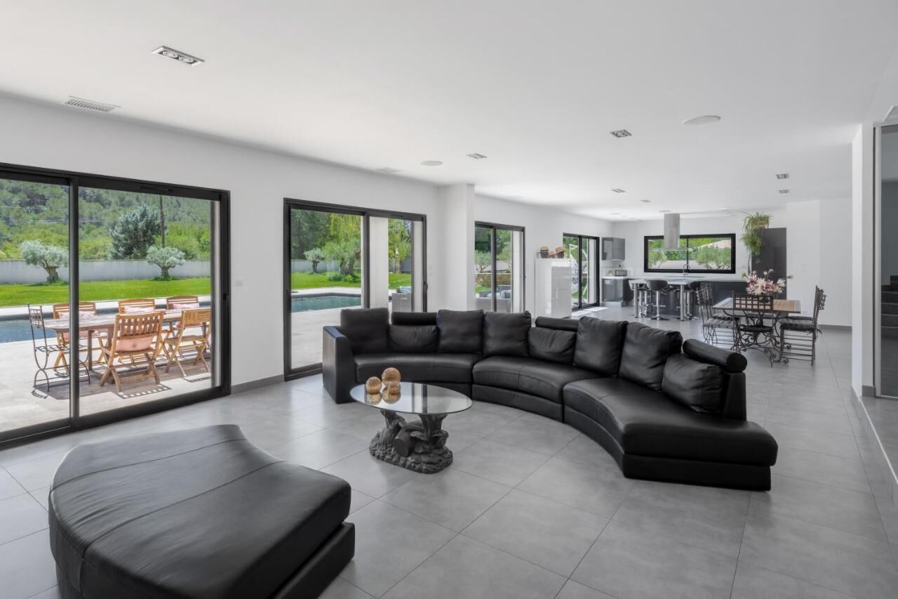 Villa With Heated Swimming Pool, Spa, Gym And Cinema - Le Castellet