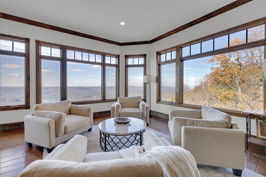 Charming 3-bedroom House, Breathtaking Views, Hot Tub, W/d Game Room - Mentone, AL