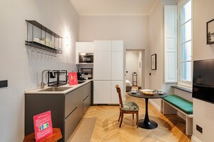 Apartamento | Cozinha privada | Máquina de café expresso, chaleira elétrica