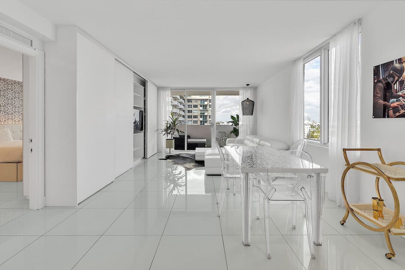 Deluxe Balcony Suite With Pool, Spa, Gym - Miami Beach, FL