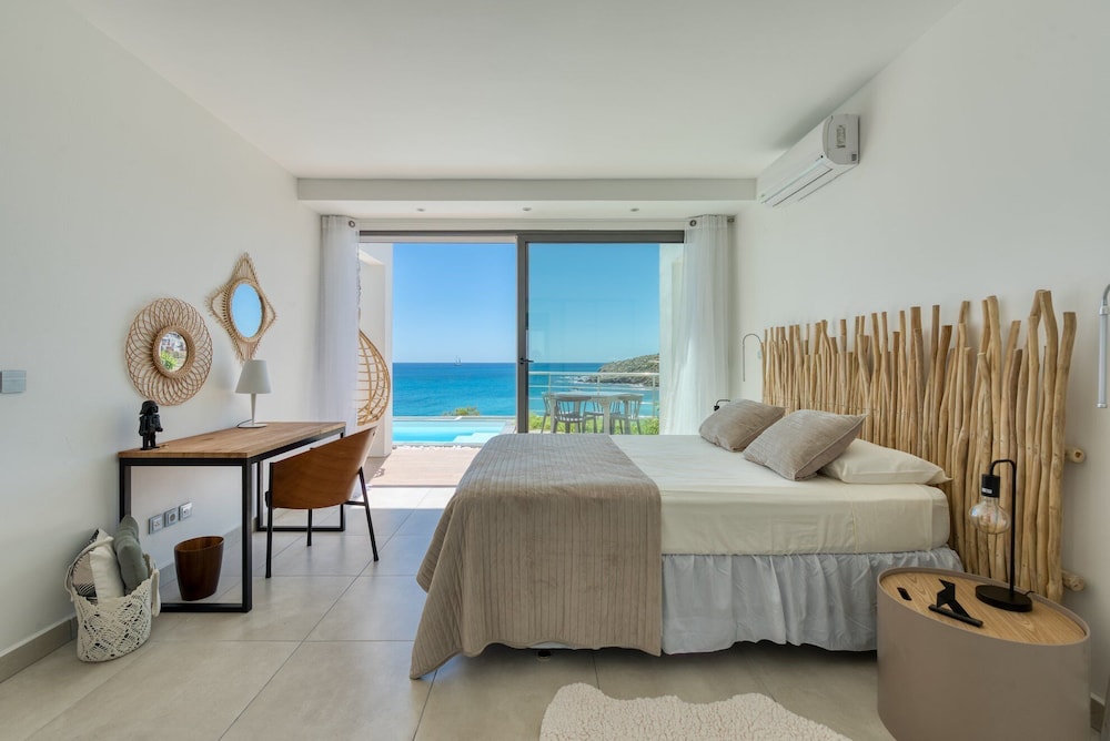 Spring Sea - 3 bedroom villa with Sea view and Pool, Indigo Bay, Sint ...