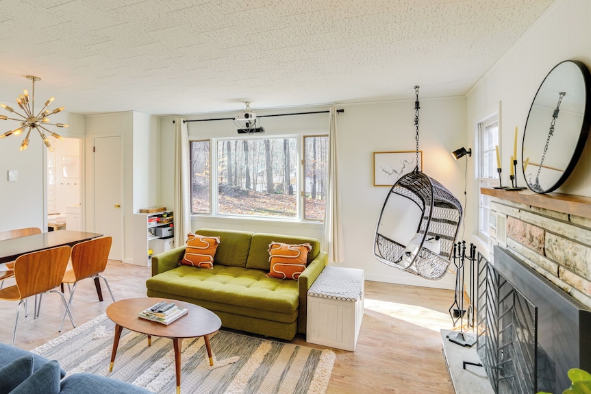 Mtn Views + On-site Hiking Trails: Catskills Cabin - Catskill, NY