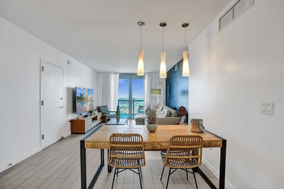 Lovely Ocean View 1 Bdr Resort Beach Pool Gym 2708 - Hallandale Beach, FL