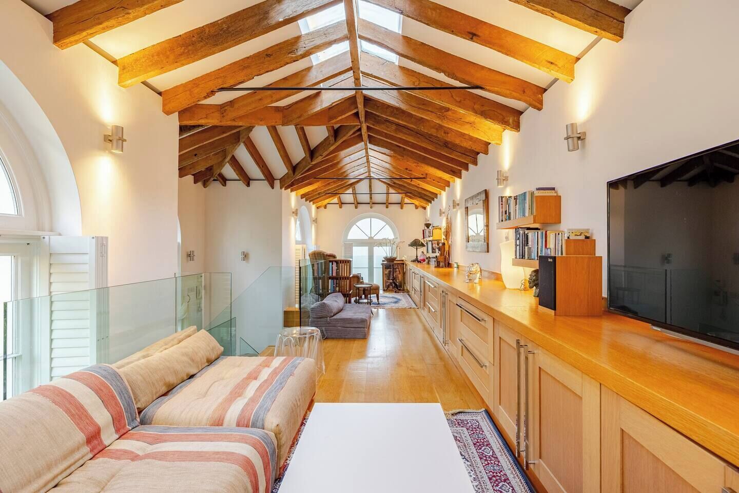 Central London Little Venice -  Hyde & Rejects Park - Oxford Street  Canal Water - Hertfordshire