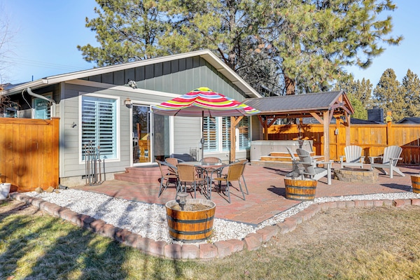 Bend Golf & Country Club Vacation Home - Bend, OR