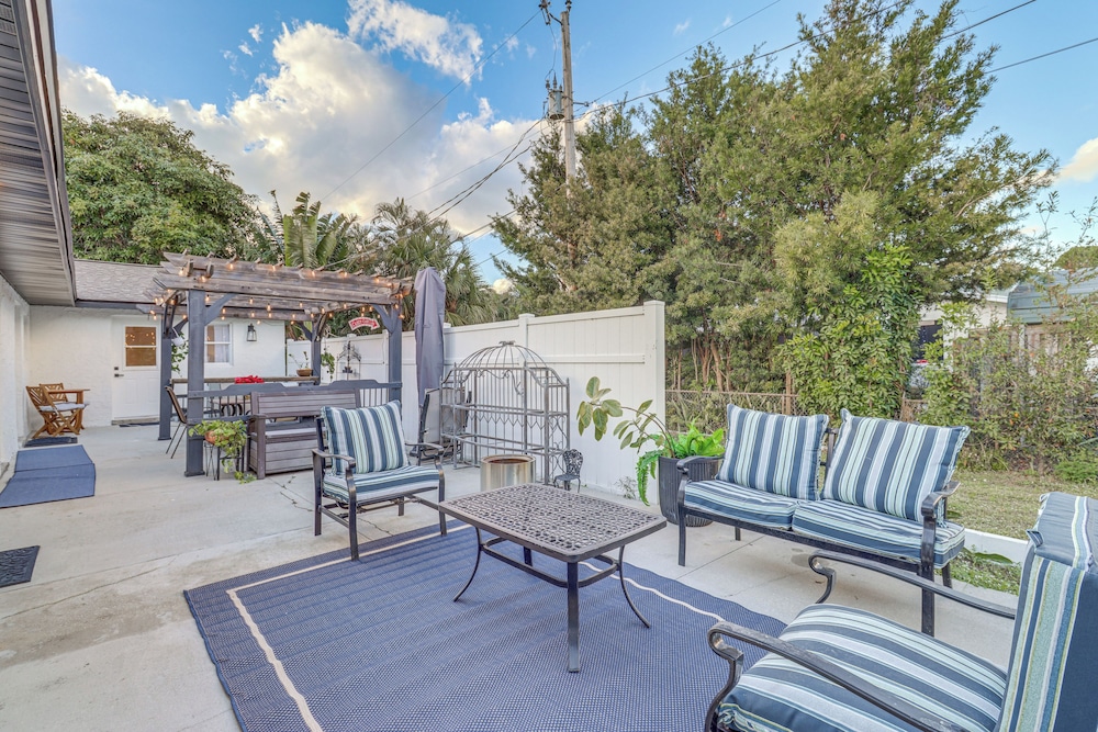 6 Mi To Shore: Vero Beach Family Home - Vero Beach, FL