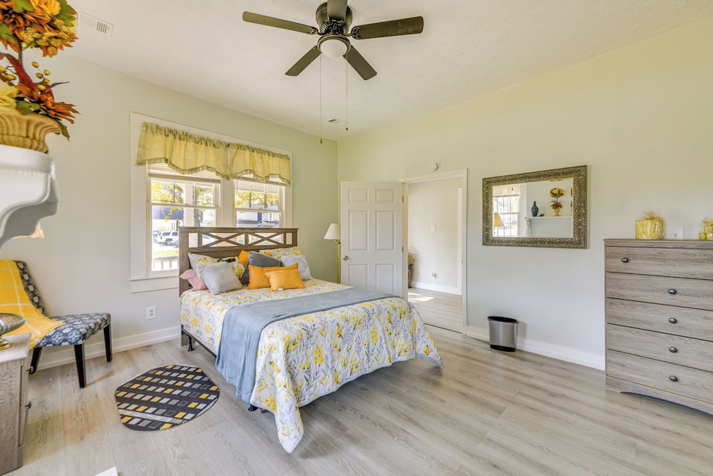 Walk To Riverfront Park: Updated Home In Columbus! - Columbus, GA