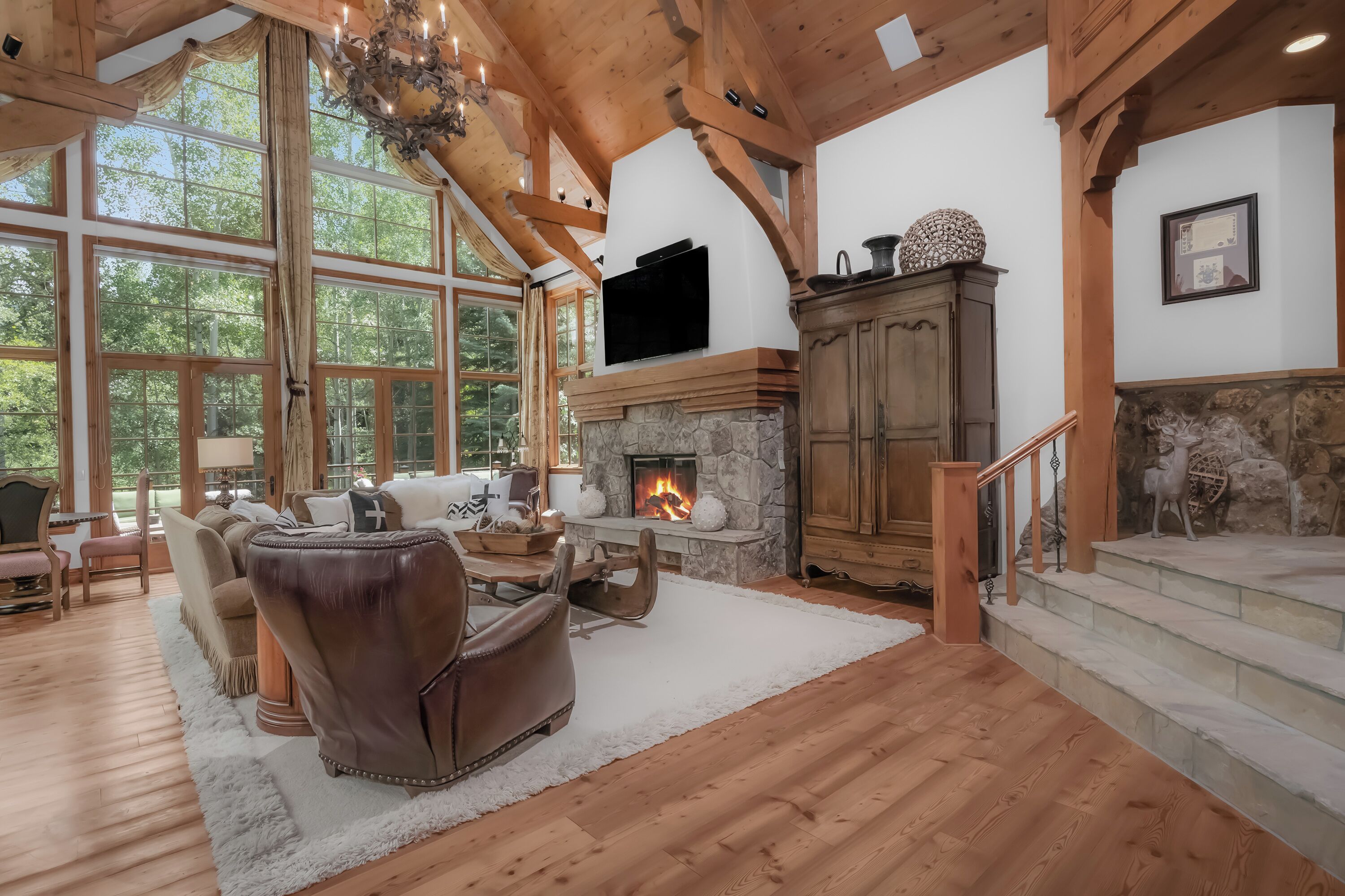 Pine Meadow Estate | Ski-in/ski-out, Floor-to-cieling Windows, Panoramic Views - Edwards, CO