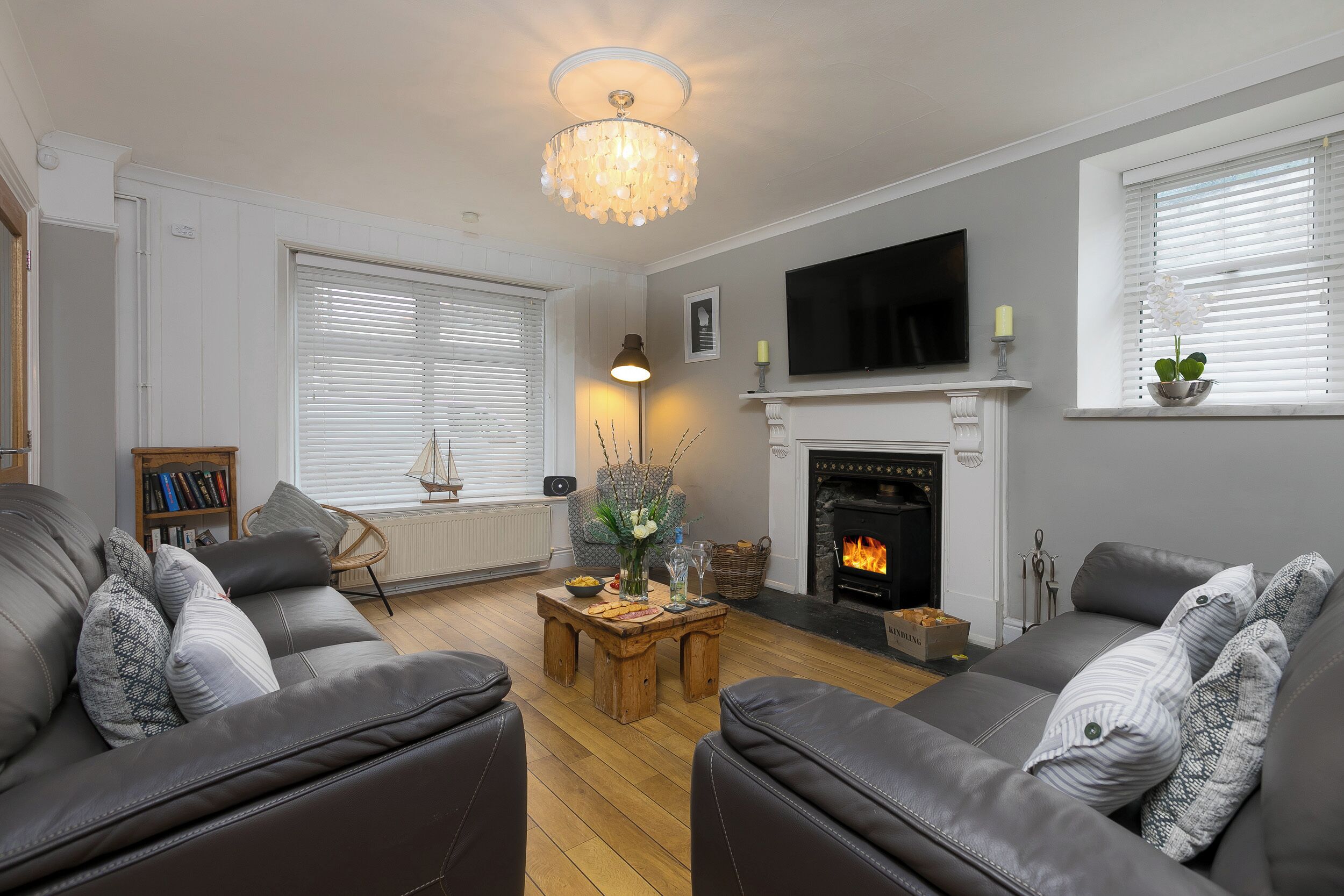 Captain's Walk, Family Friendly, Luxury Holiday Cottage In Newquay - St Agnes