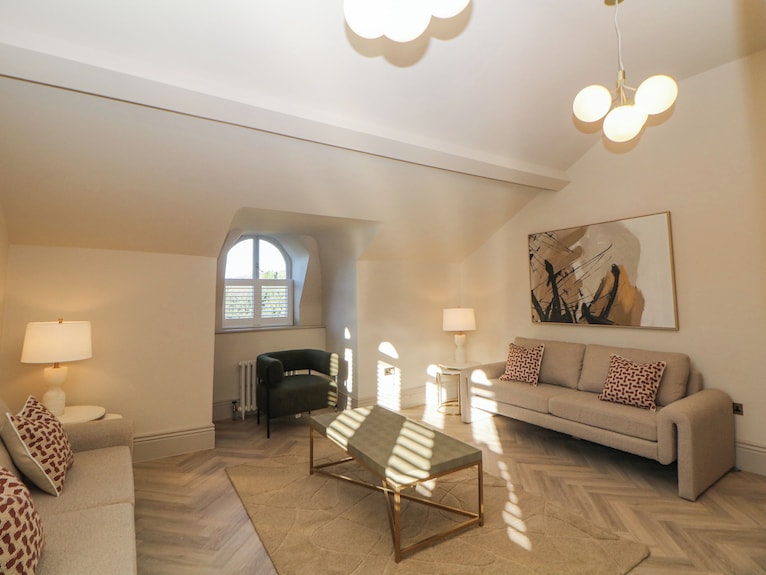 Castleton Suite, Pet Friendly, Luxury Holiday Cottage In Buxton - Derbyshire