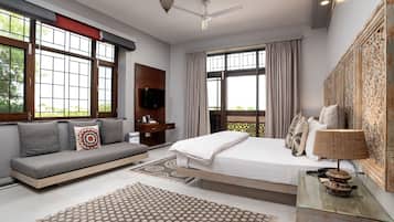 Sunflower Superior Double on Twin Room Balcony Garden View | 1 quarto, cofres nos quartos, cortinas blackout
