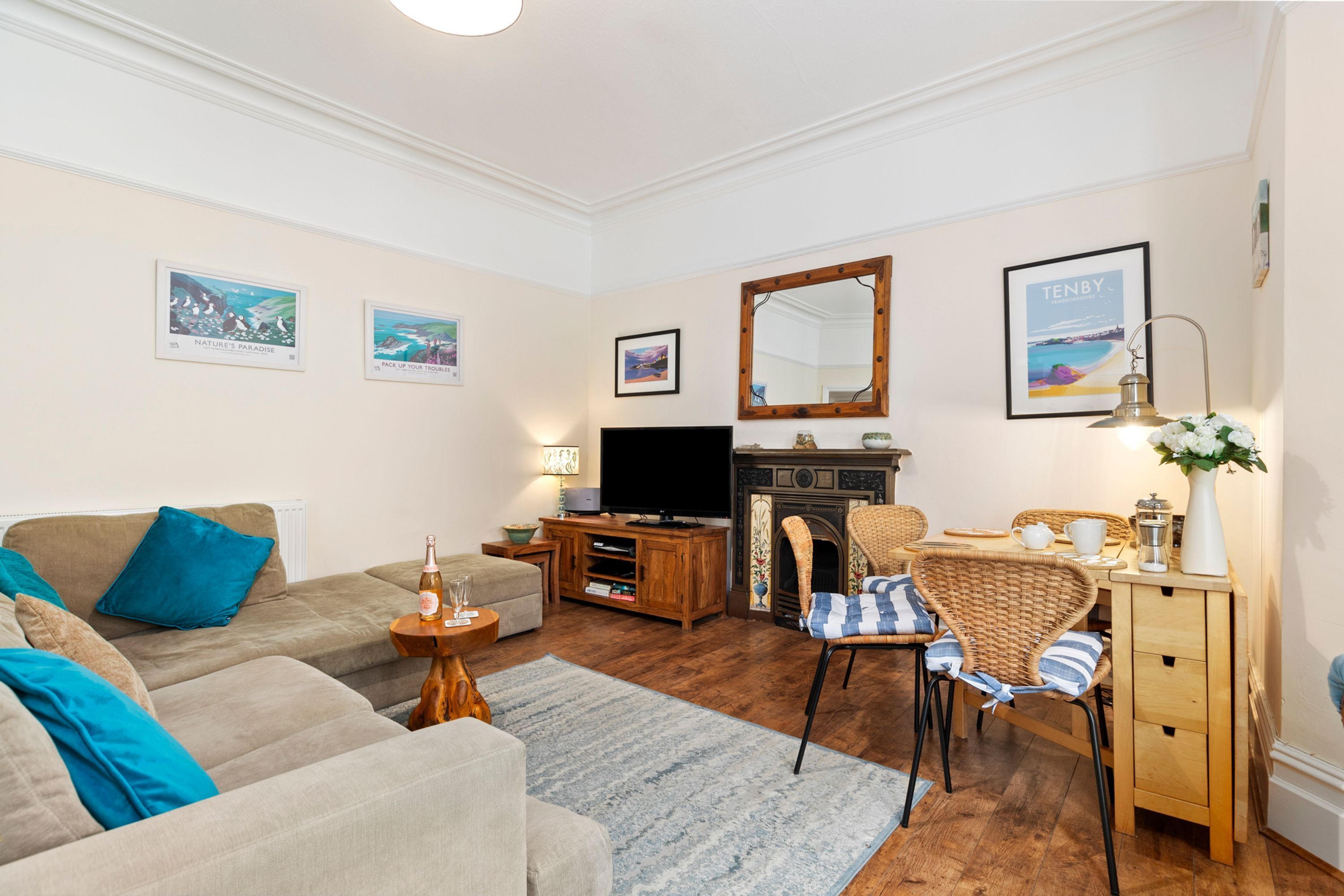 Sherbourne House - Seaside Apartment - Tenby