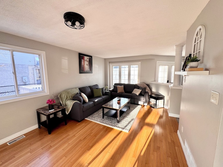 Spacious 5 Bedroom Home In Cambridge - グエルフ