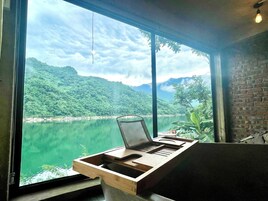Bungalow Deluxe, vista para o lago, junto ao lago | Vista para o lago