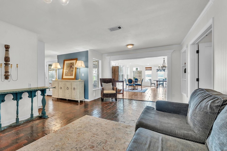 Lakeside Adventure Retreat W/ Heated Pool, Fishing Dock, Game Room & Optional 1 Hr Boat Cruise* - Winter Haven