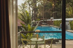 Mandovi Rooms | Vista para o jardim