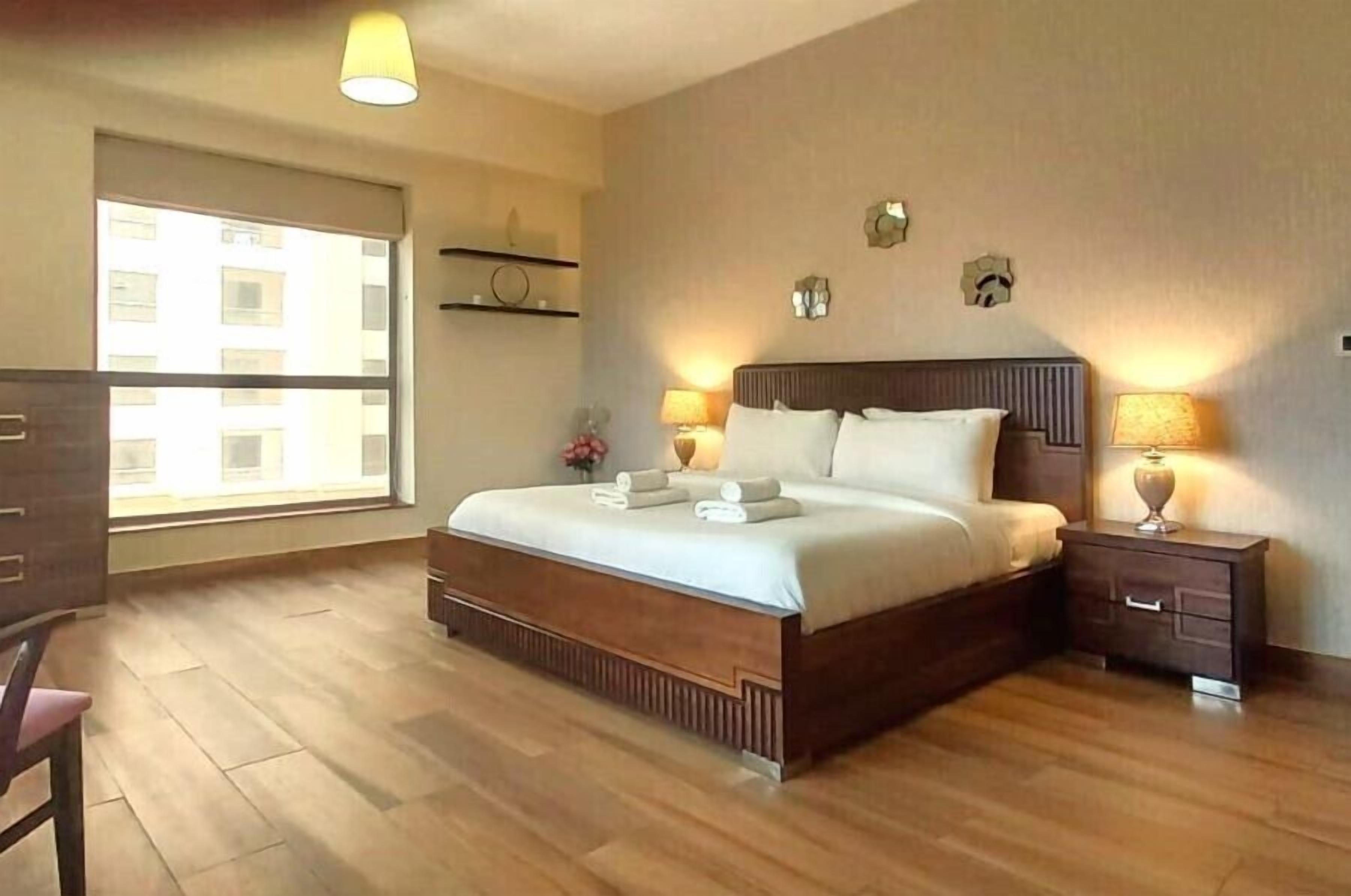 Apartamento família, vista para a praia | 3 quartos, quartos à prova de som, ferros/tábuas de passar roupa