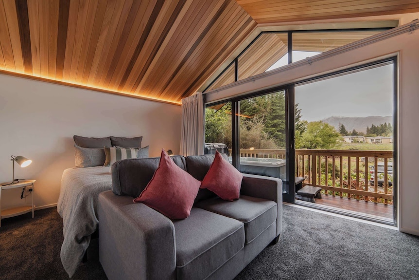 Little Nest - Hot Tub Under The Galaxy - Lake Tekapo