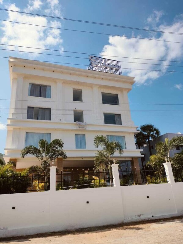 Ellora Hotel - Tiruvannamalai