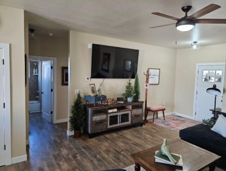 Modern Cozy Retreat - Montrose, CO