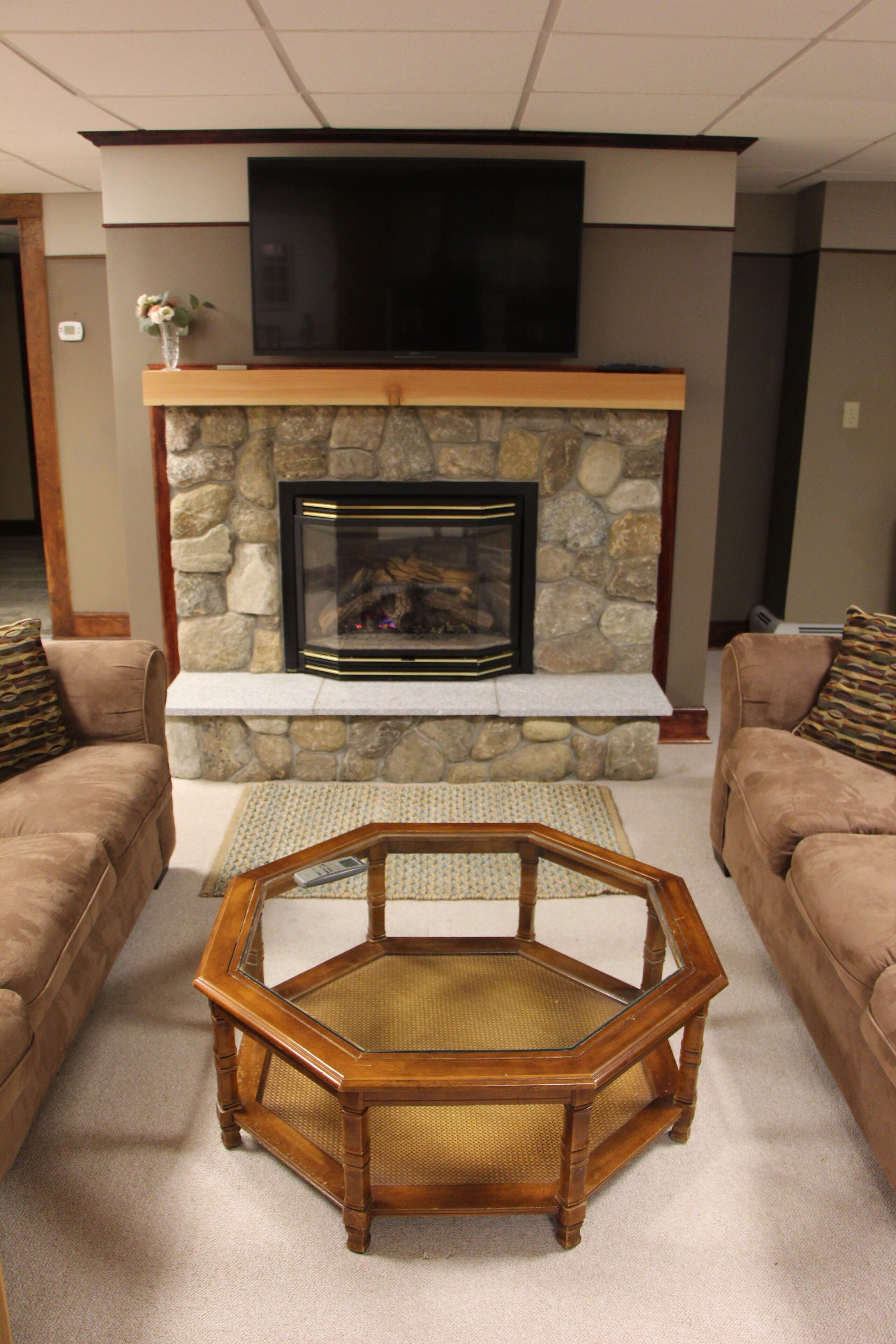 Lake Sunapee House With Spectacular Vistas Close To Skiing, Hiking And Swimming! - Dewey Beach, NH