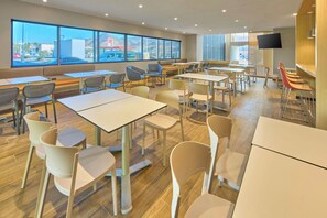 Pequeno-almoço continental diário incluído