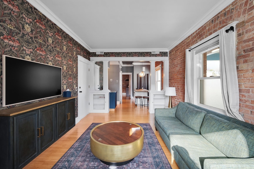 Cozy And Stylish Getaway Close To Everything! - Salt Lake City, UT