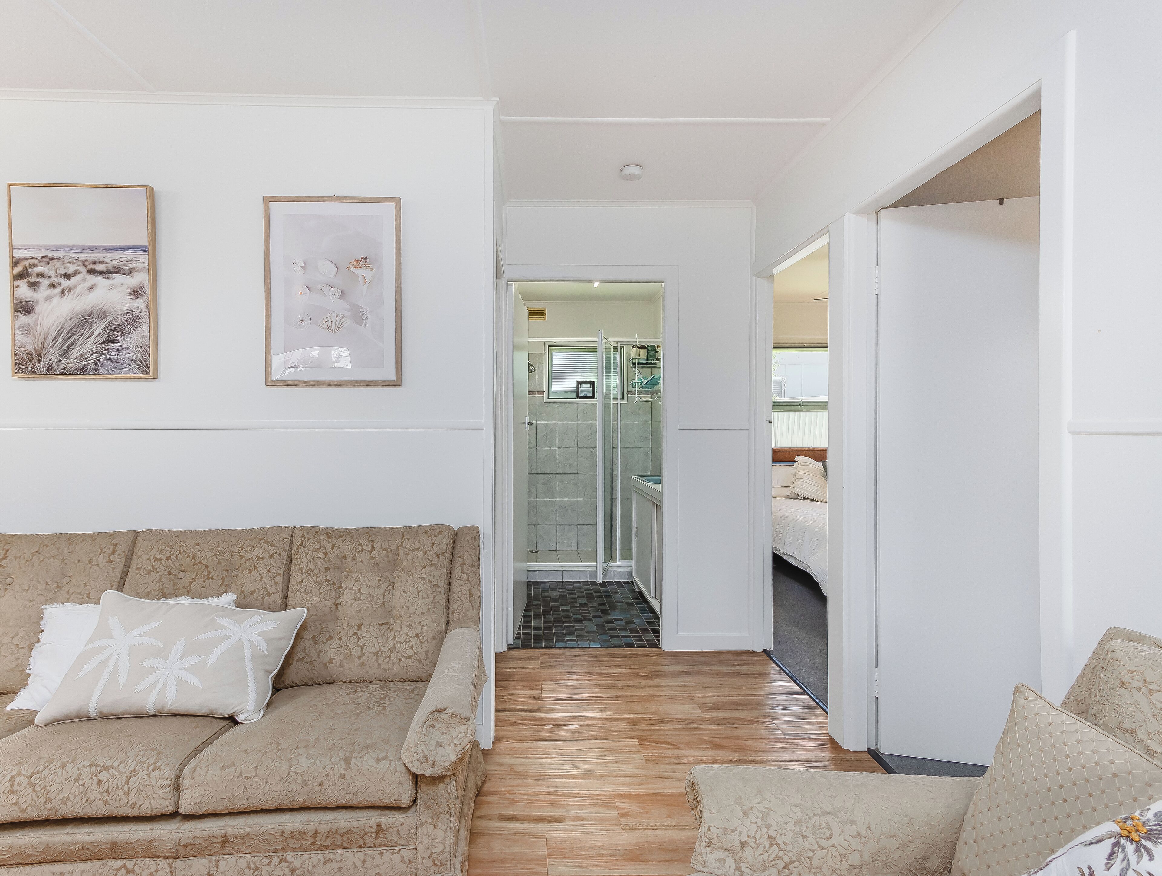 Charming 3-bedroom, 1 Bathroom Holiday House Near The Beach! - Kingscliff