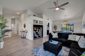 Casa | 3 quartos, internet de alta velocidade 